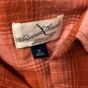 Universal Thread | Tops | Nwt Universal Thread Plaid Flannel Shirt ...